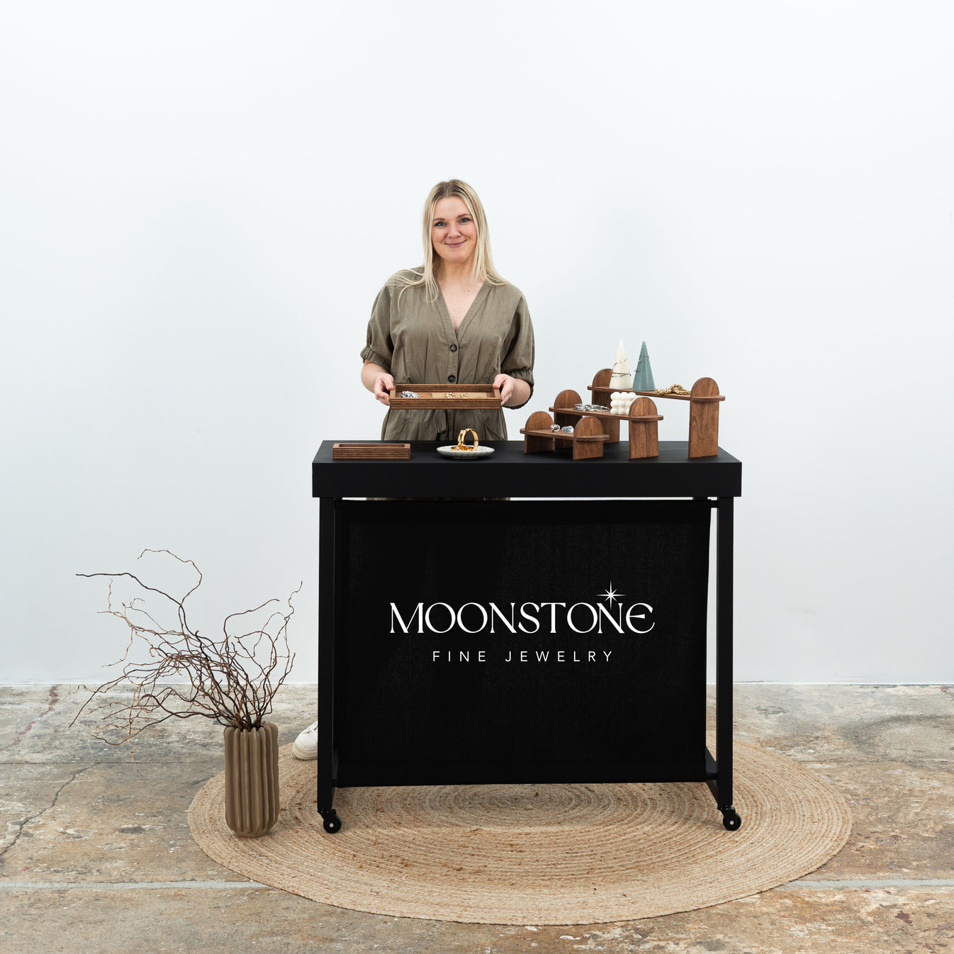 Black Display Table for Trade Shows & Retail Events | Modular Checkout ...