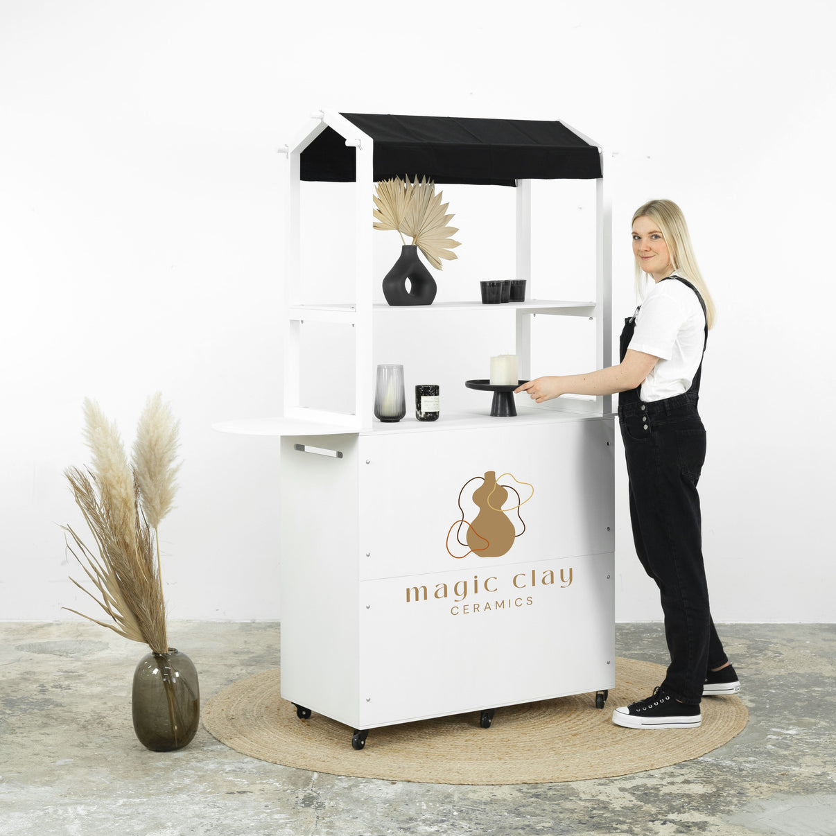 Special Edition Black and White Promotional Cart VC-12-W-WT in white c ...