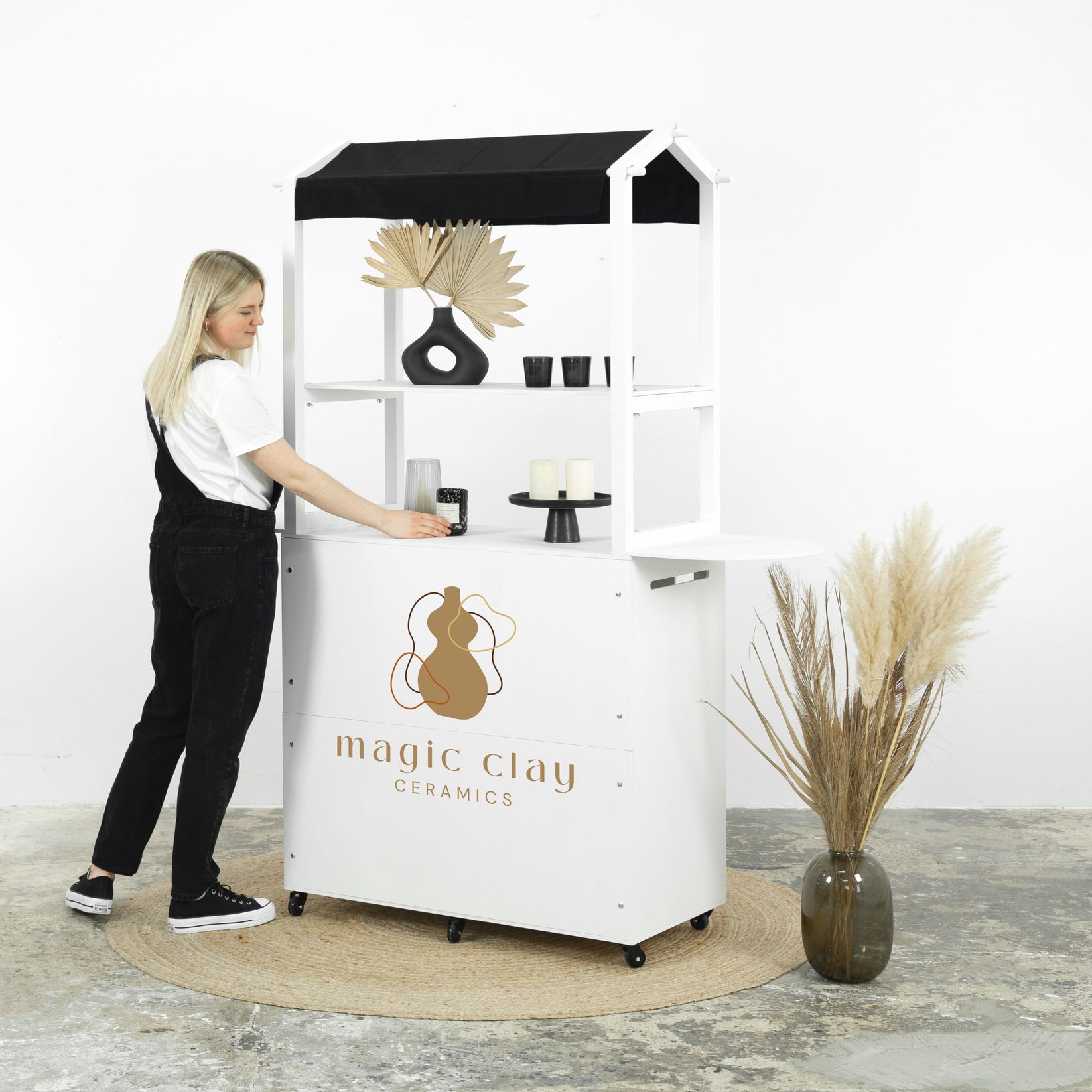 Special Edition Black and White Promotional Cart VC-12-W-WT in white c ...