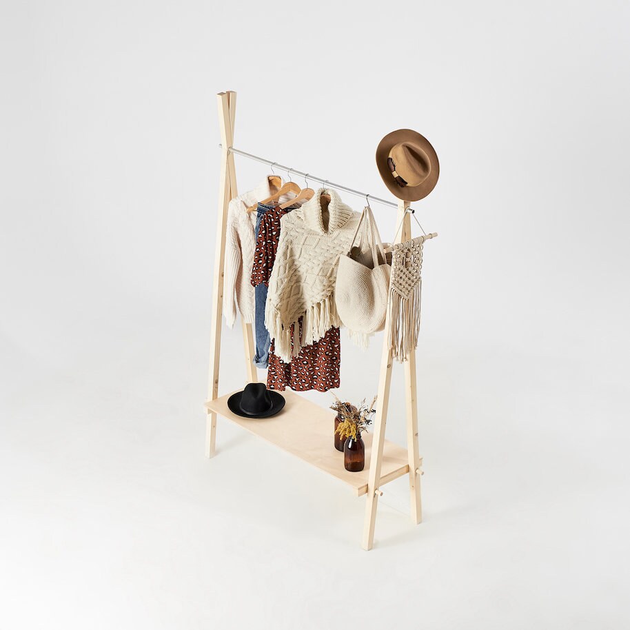Portable wooden garment rack VR-02-NT with custom logo board | pop up ...